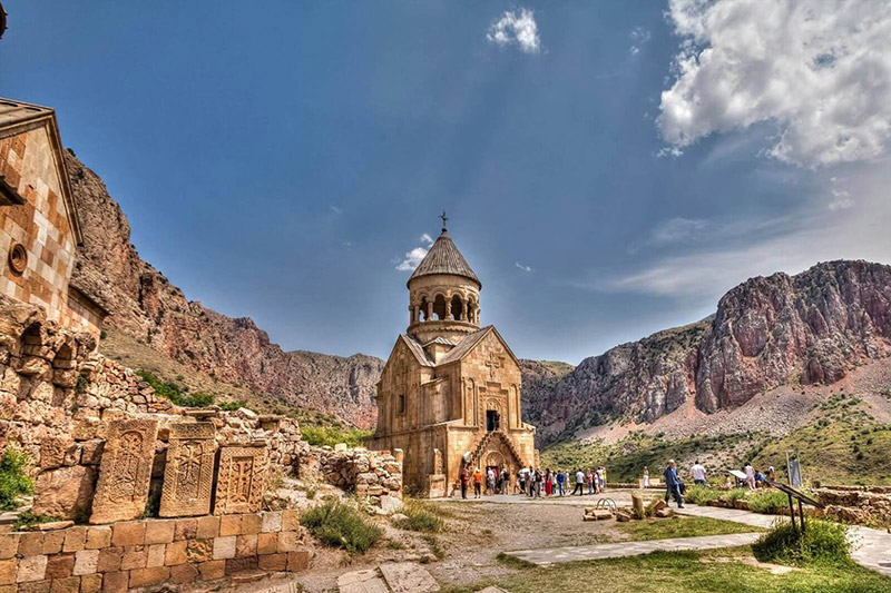 Private tour to Khor Virap, Bird’s Cave, Noravank Monastery